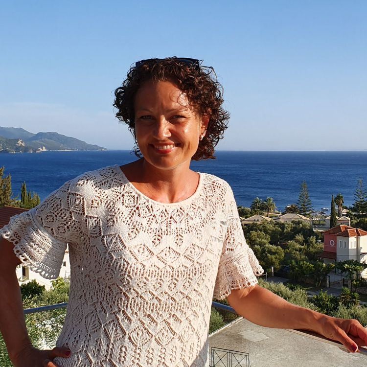 Solsten Design – Stickning enligt Linda.